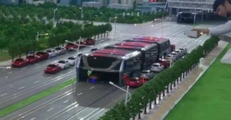 Transit Elevated Bus: el autobús que viaja por sobre otros vehí­culos