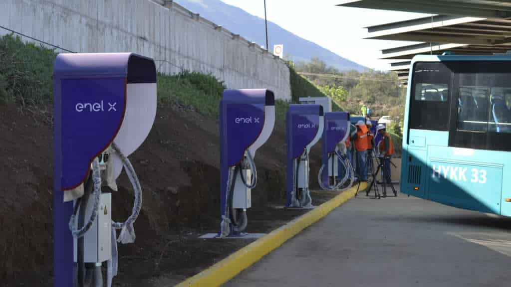 Chile está a punto de inaugurar el primer electroterminal de ...