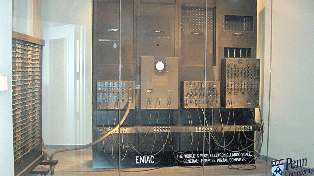 ENIAC, una de las primeras computadoras electrónicas, cumplió 75 años ...